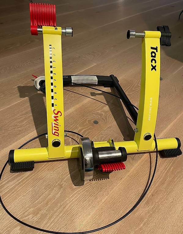 Tacx cycleforce swing trainer im Kanton Zürich - tutti.ch