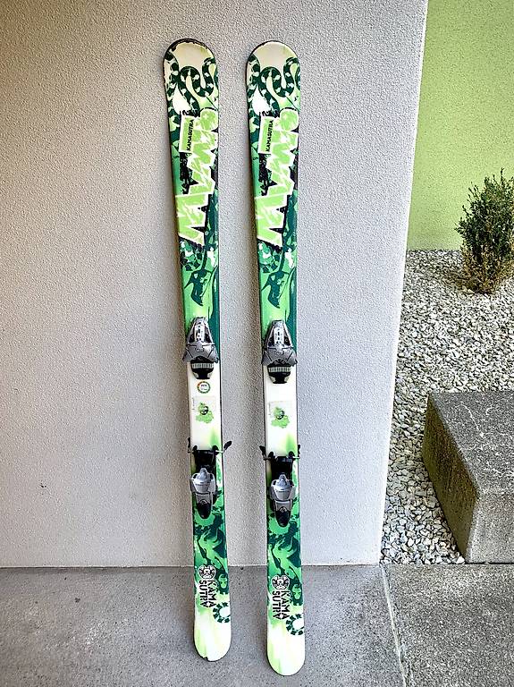 Skis Movement Freestyle avec fixations Canton Fribourg - tutti.ch