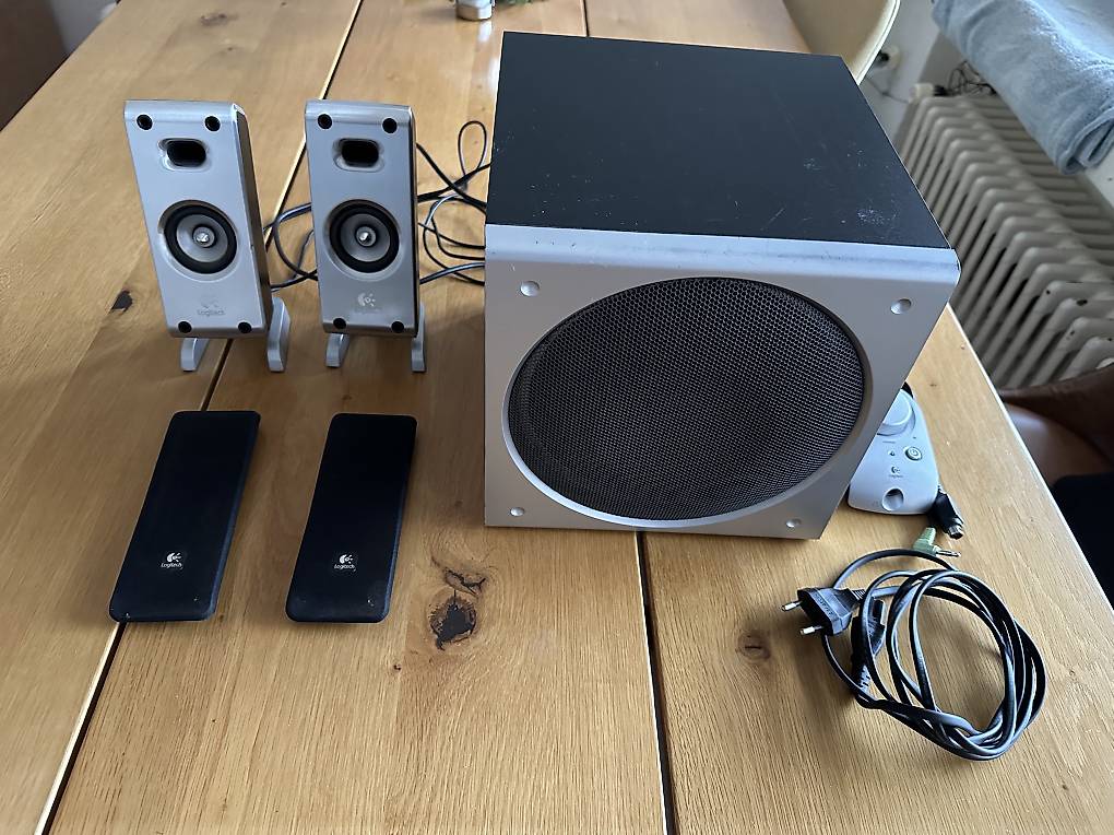 Lautsprecher Logitech Z3 Subwoofer System 2.1 im Kanton Zürich - tutti.ch