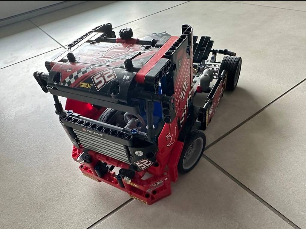 Lego 42041 Race Truck im Kanton Graubünden - tutti.ch
