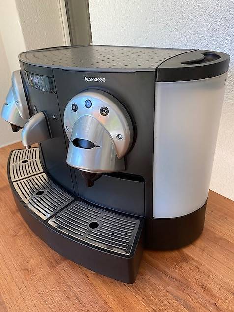 NESPRESSO GEMINI CS 200 PRO Business 2-Brühkopf Solution im Kanton St ...