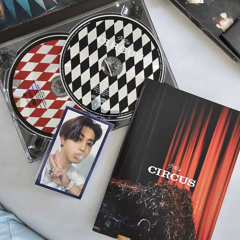 STRAY KIDS japanese release, komplett / kpop im Kanton St. Gallen ...