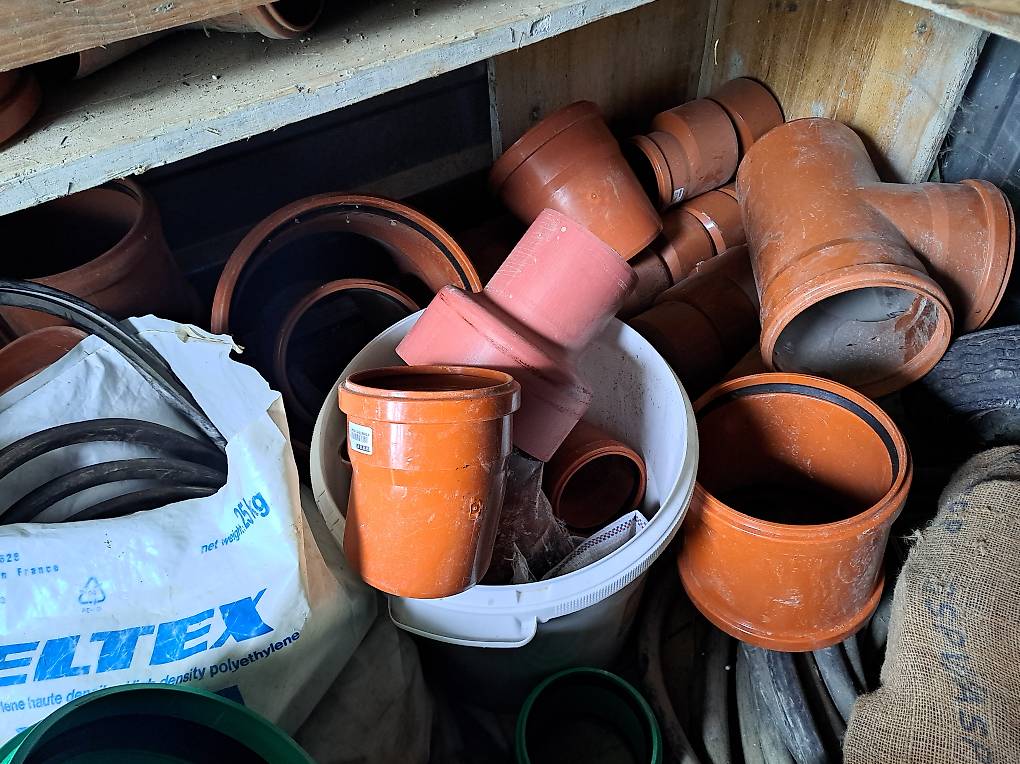 Versch. PVC Formstücke im Kanton Bern - tutti.ch