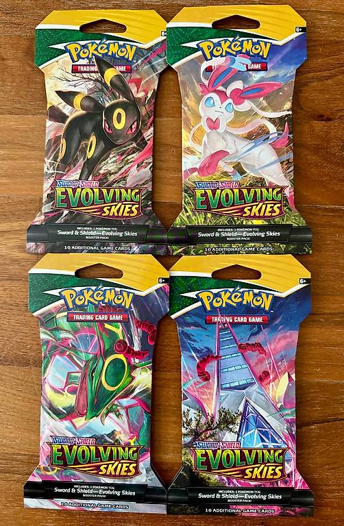 Pokemon Evolving Skies Display Englisch im Kanton St. Gallen - tutti.ch