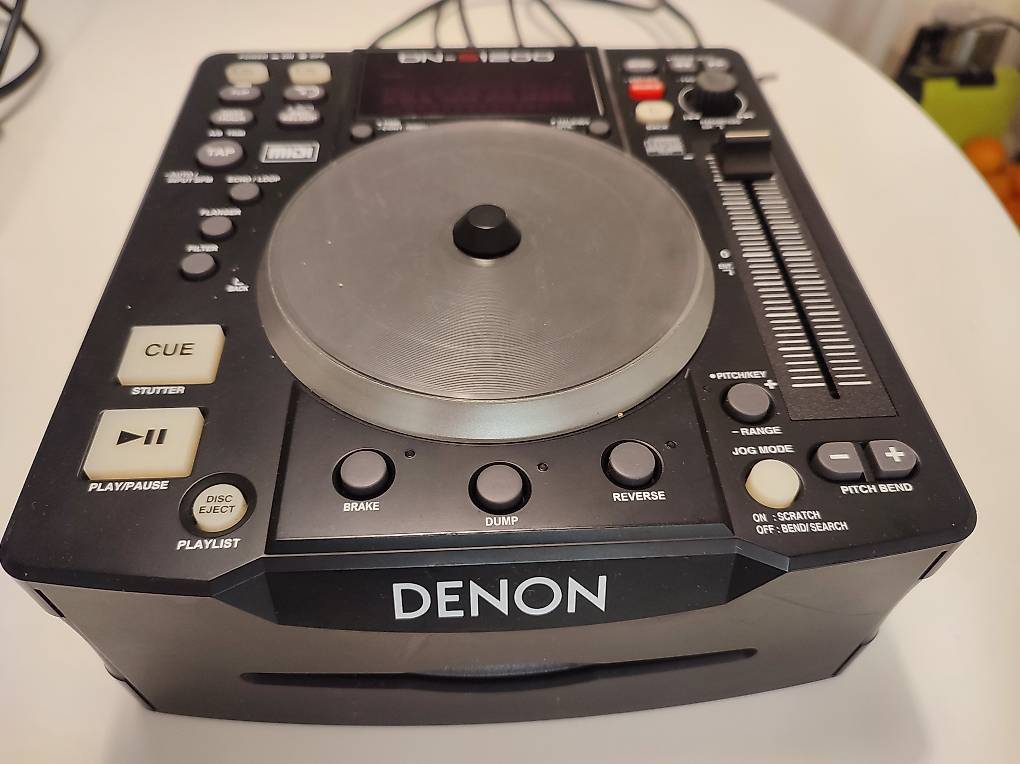 2 Denon-S1200 CD/MP3/USB/MIDI Media Controller, Preis pro St im Kanton ...