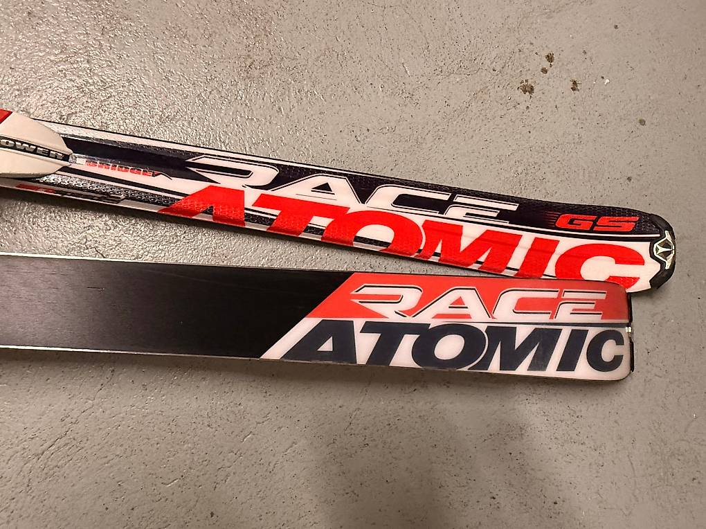 Atomic Ski Race GS im Kanton Bern - tutti.ch