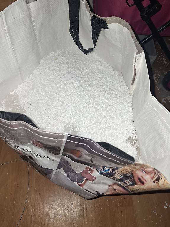 3 Einkaufssäcke voll mit Styrofor Kügelchen im Kanton Zürich - tutti.ch