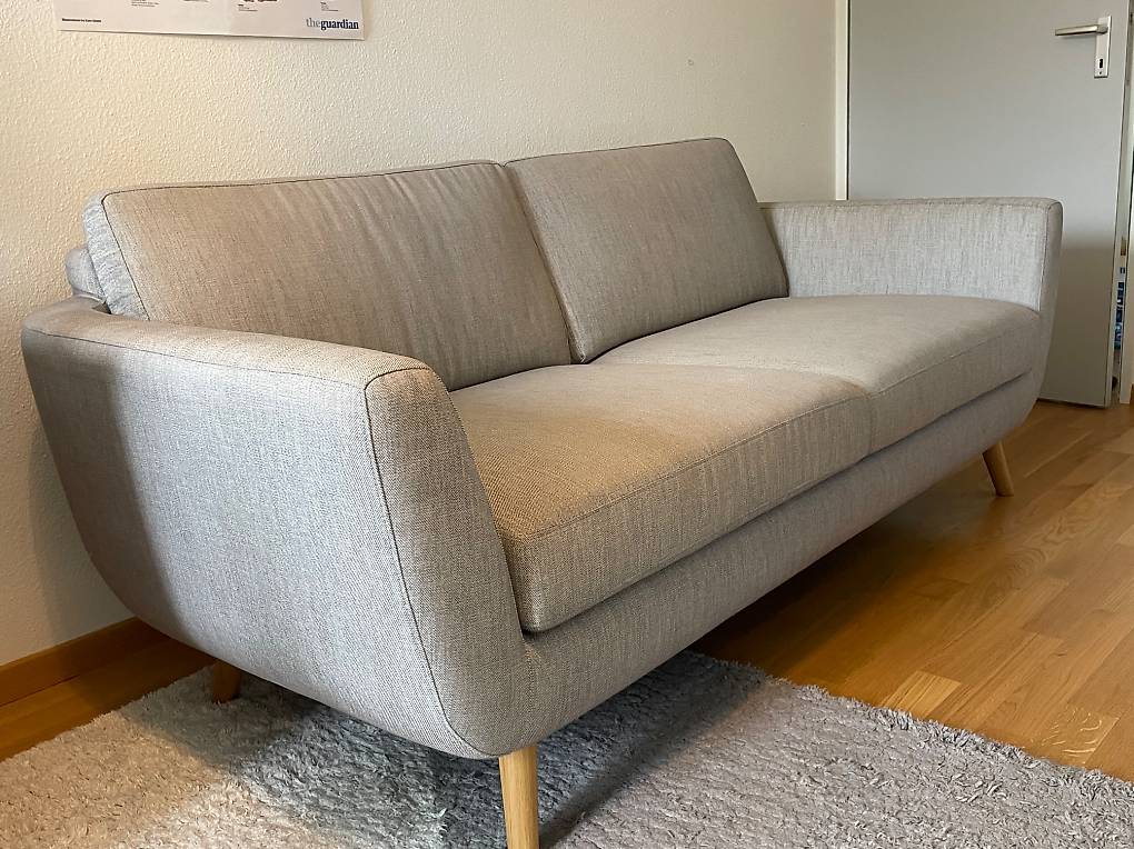 Sofa 2-er, grau, modern im dezenten Retro Look im Kanton Zürich - tutti.ch