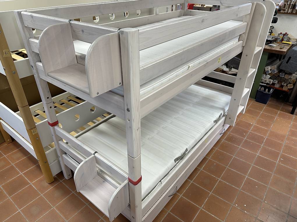 Flexa Etagenbett mit Ausziehbett im Kanton Zürich - tutti.ch