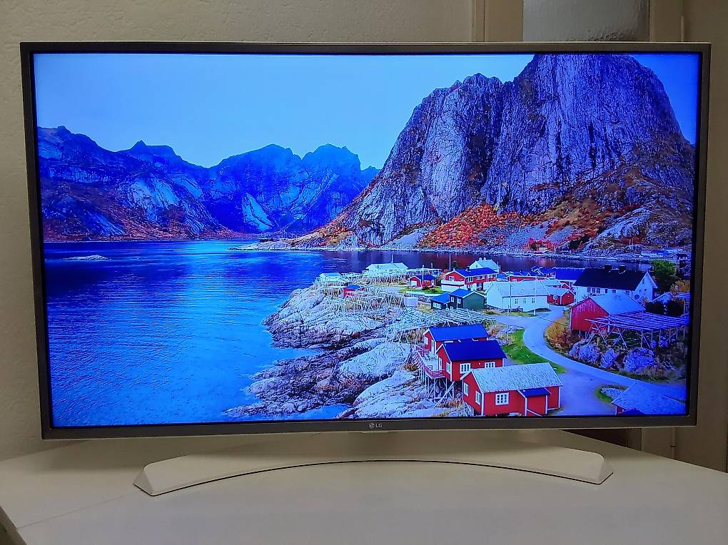 LG Smart TV 43 Zoll 4K UHD WiFi HDMI Weiss im Kanton Zürich - tutti.ch