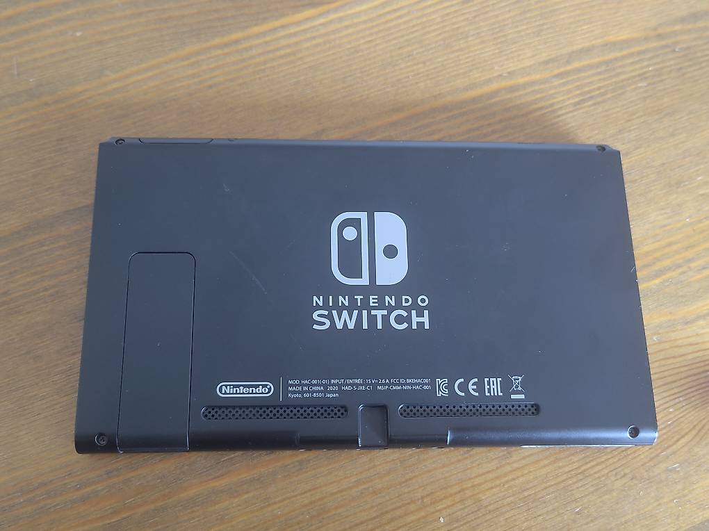 Nintendo Switch V2 Ersatz-Konsole - 025 im Kanton Aargau - tutti.ch