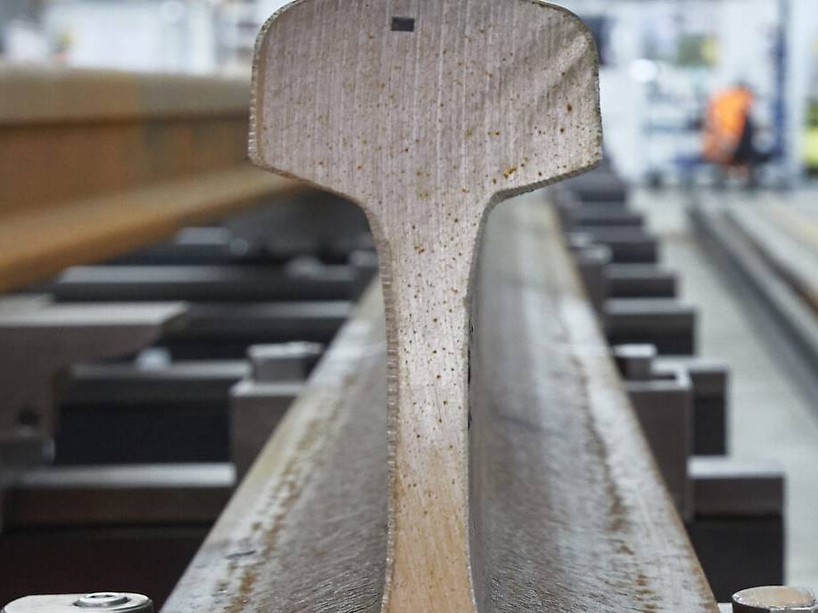 Bahnschiene Gleis 16cm hoch im Kanton Bern - tutti.ch