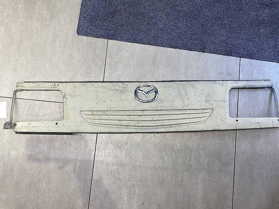 Original Mazda E 2000 Front im Kanton Bern - tutti.ch