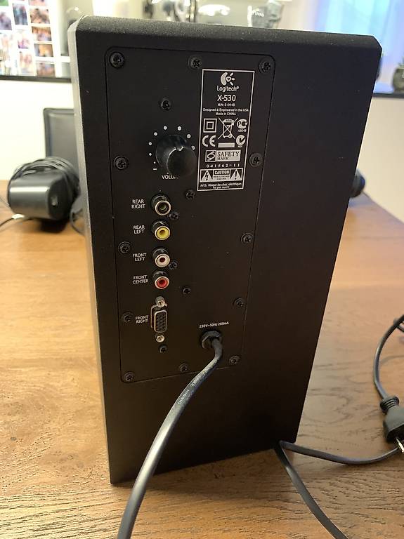 PC Lautsprecher Logitech 5.1 Boxen im Kanton Graubünden - tutti.ch