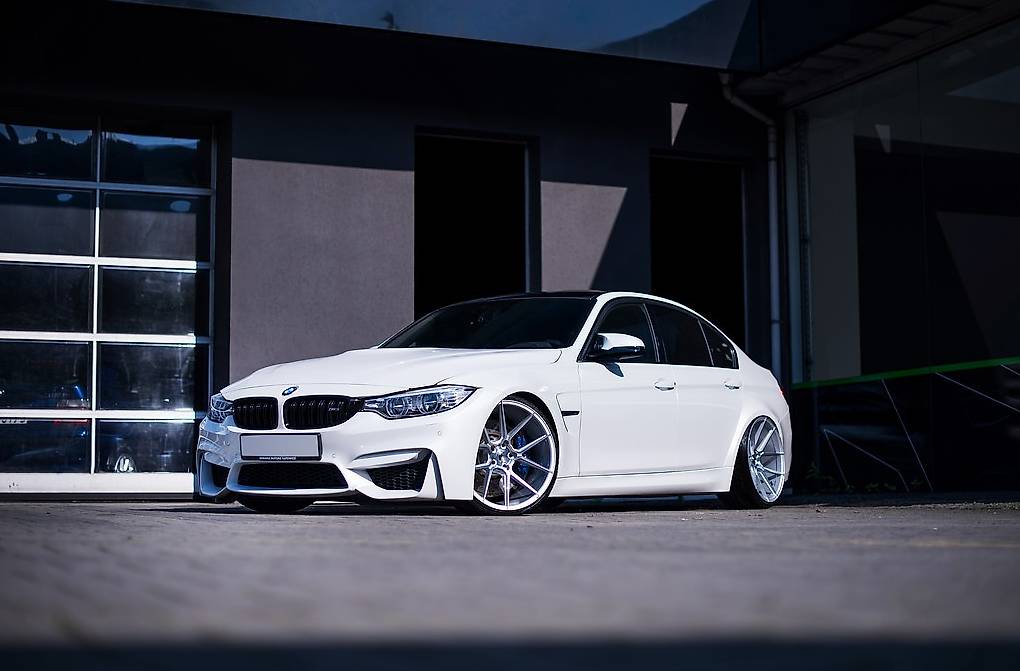 Japan Racing JR-30 BMW/Audi/Mercedes/VW Cantone Berna - tutti.ch