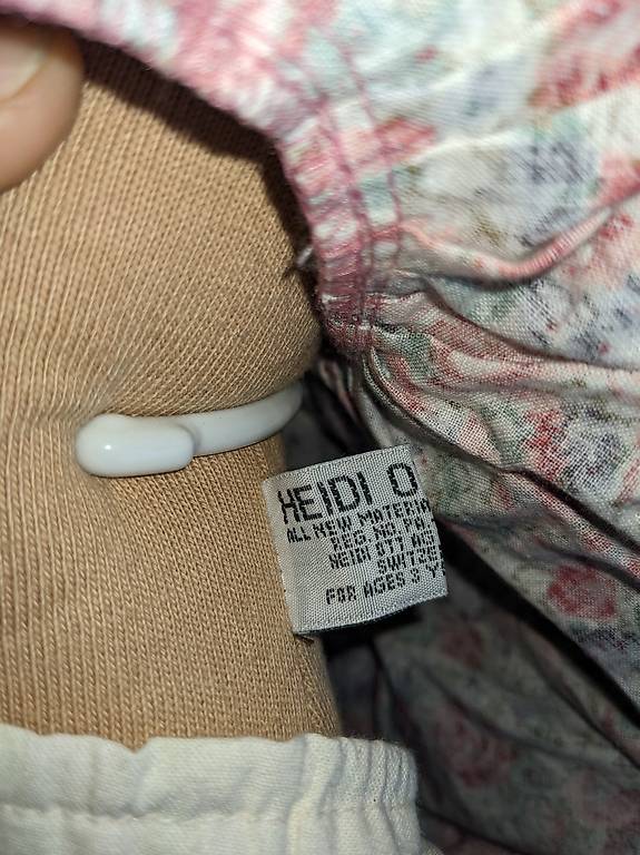 Heidi Ott Puppe im Kanton Zug - tutti.ch