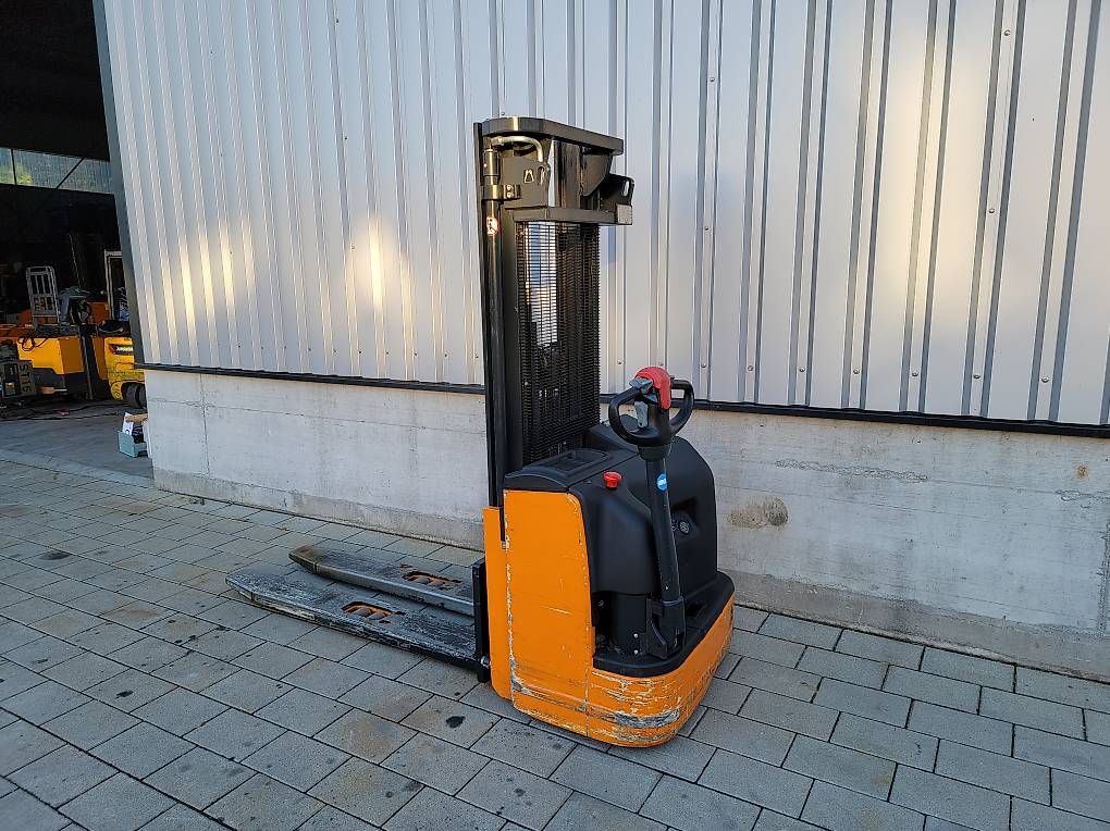 Stapler Still EGV 20 Gabel 160cm Batterie NEU Hub 300cm im Kanton ...