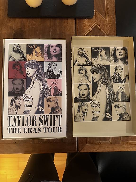 Taylor Swift VIP Package Box im Kanton Zürich - tutti.ch