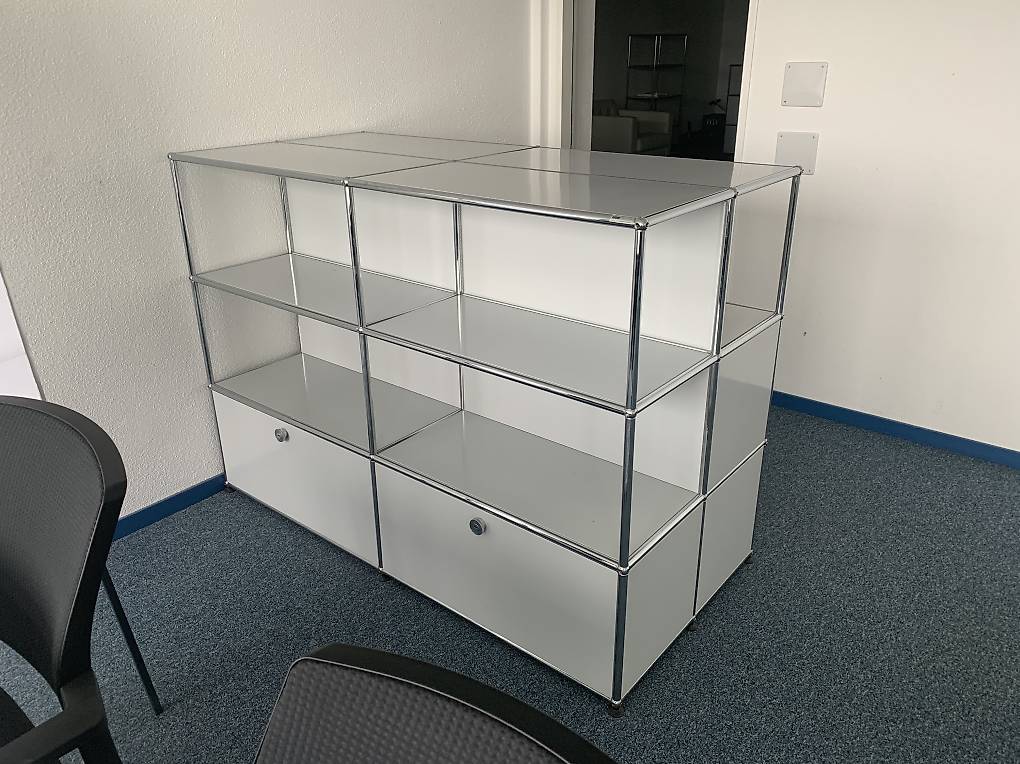 USM Regal mit 6 kippbaren Türen im Kanton Zürich - tutti.ch