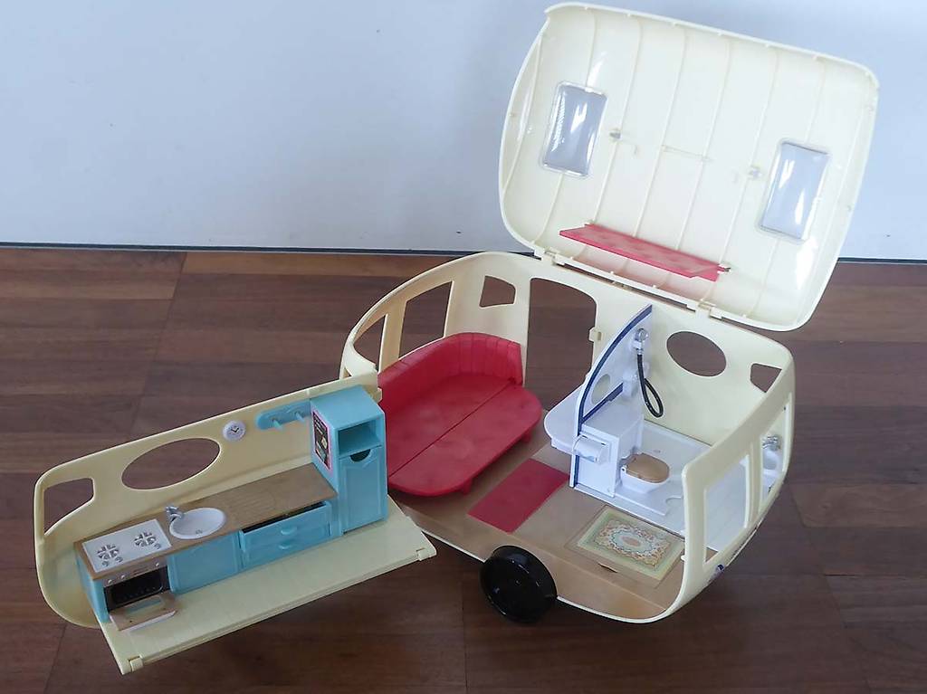 Sylvanian Families, Auto mit Wohnwagen, Caravan im Kanton Aargau - tutti.ch