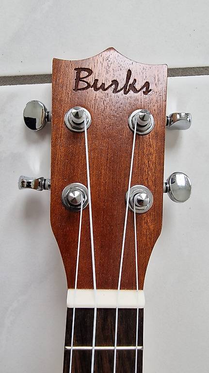 Ukulele von Burks Sopran im Kanton Nidwalden - tutti.ch