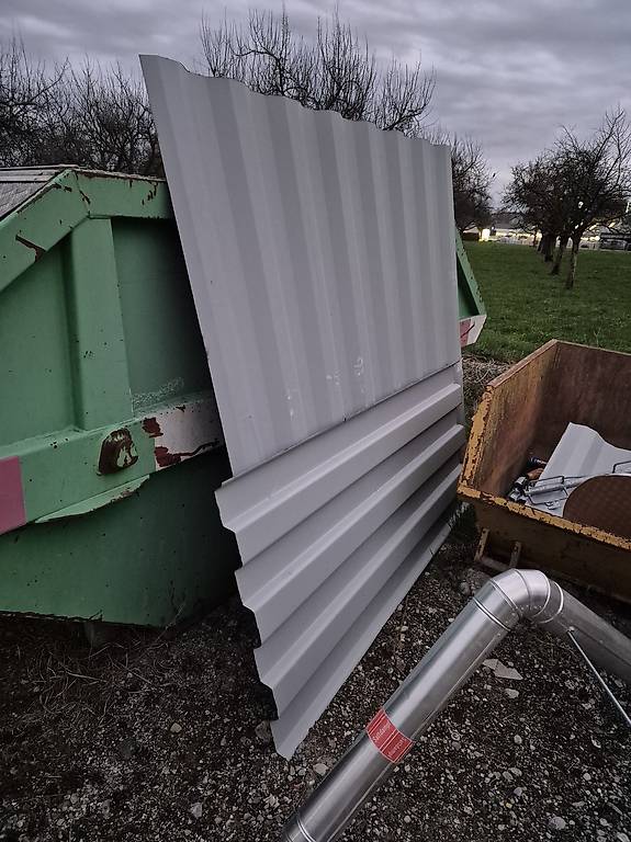 2 Stk. Seecontainer Wellbleche 2mm Container Wand Dach im Kanton ...