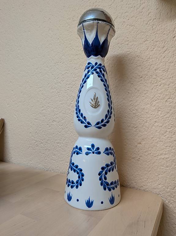 UNGEÖFFNET Tequila Clase Azul Reposado 70cl im Kanton St. Gallen - tutti.ch