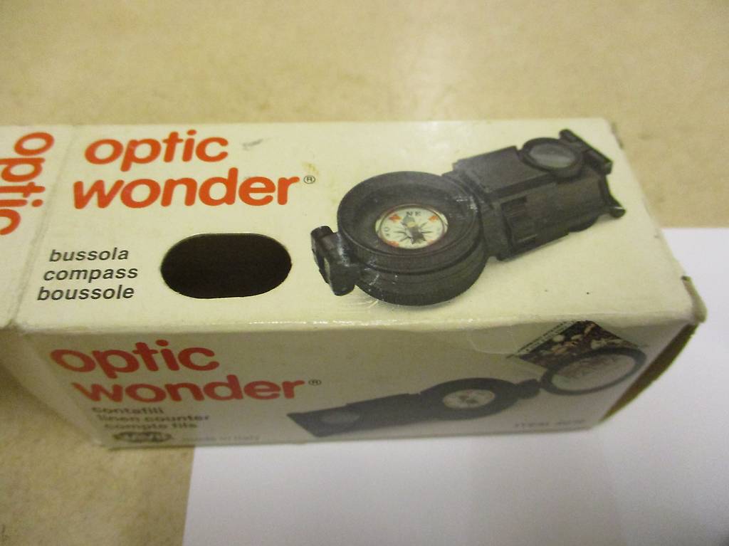 Kompass / Lupe / Vergrösserungs-Glas Optic Wonder Italy im Kanton Aargau - tutti.ch