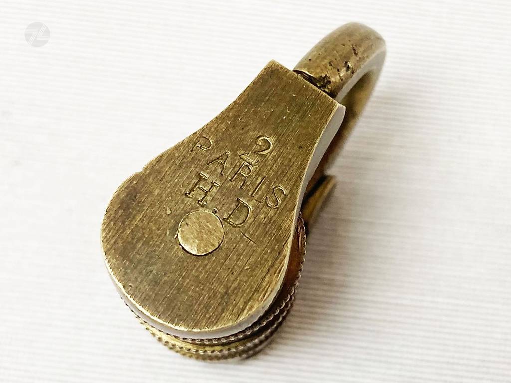 Buchstaben-Kombinations-Vorhängeschloss Antik PARIS H.D. #2 im Kanton ...