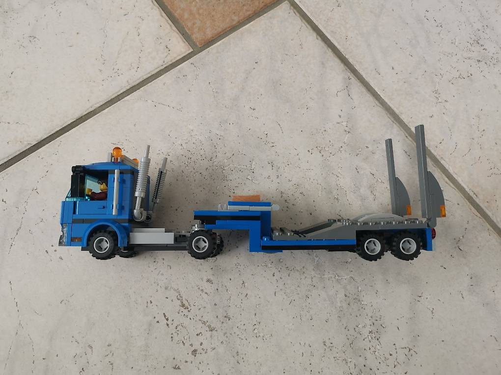 Lego 60223 Mähdrescher mit Transporter im Kanton Bern - tutti.ch