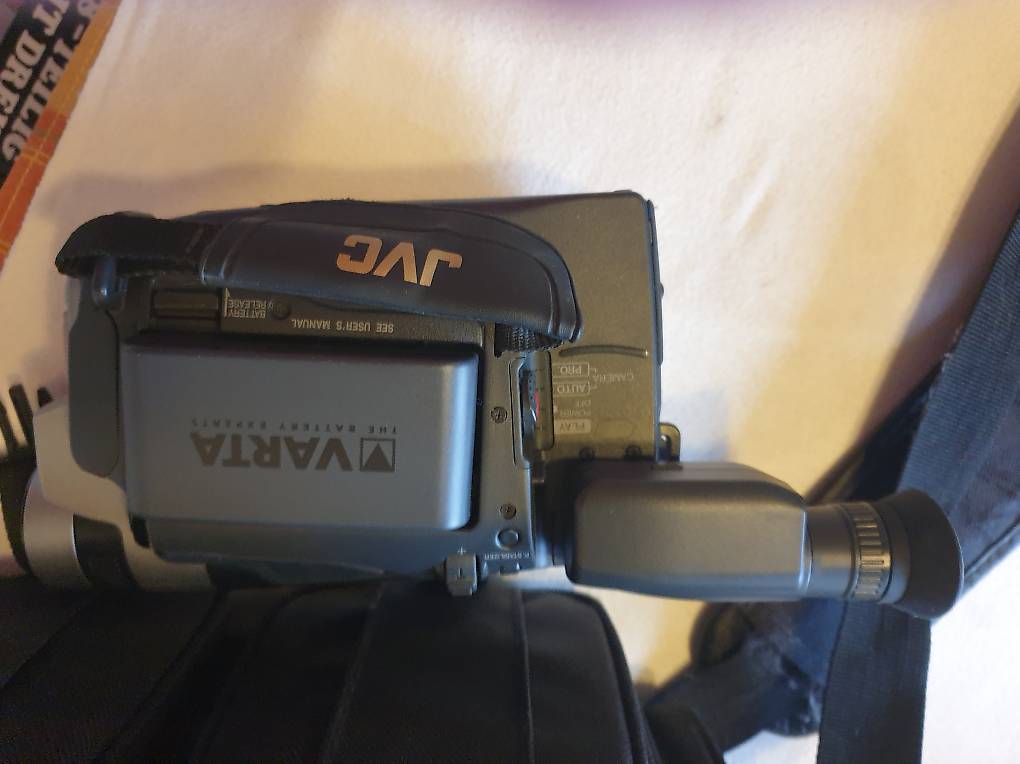 Super VHS JVC Kamera im Kanton Basel-Landschaft - tutti.ch