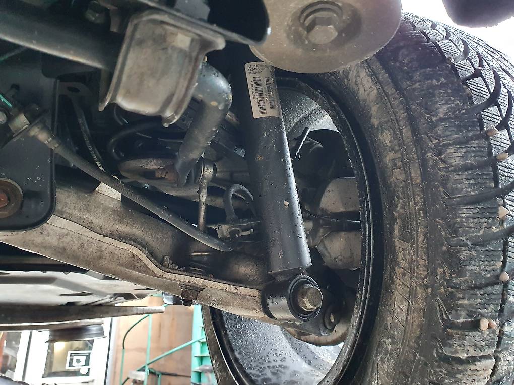 33526783018-02 Stossdämpfer Hinten BMW X6 40d pro Stück im Kanton ...