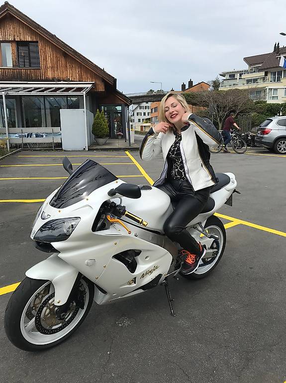 Motorrad-Lederkombi für 2 Personen im Kanton Zug - tutti.ch