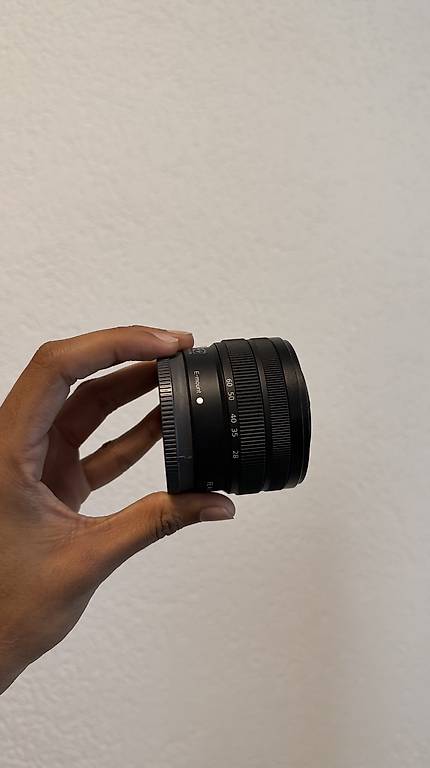Sony FE 28-60mm f/4-5.6 Full-Frame Lens (A7C Kit Lens) im Kanton Zürich ...