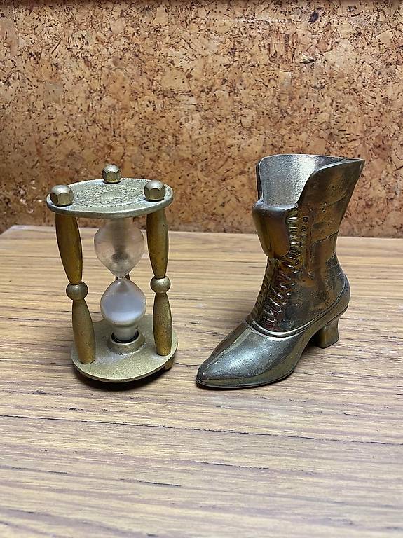 Vintage-Stiefel und Sanduhr im Kanton Zürich - tutti.ch