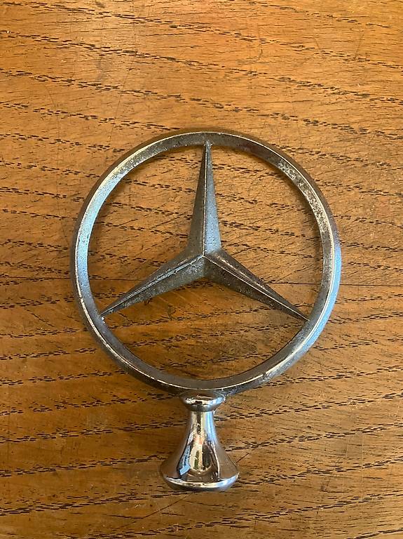 Simbolo Mercedes im Kanton Tessin - tutti.ch