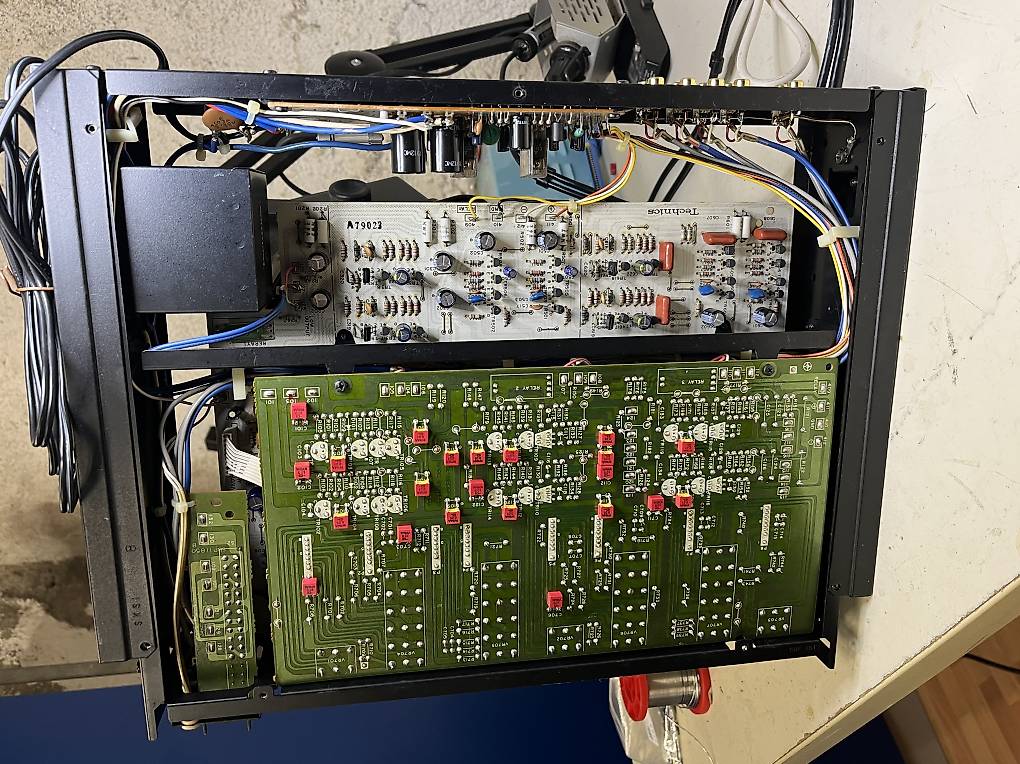 Technics SH-9015C Stereo electronic crossover 3 way im Kanton Tessin ...