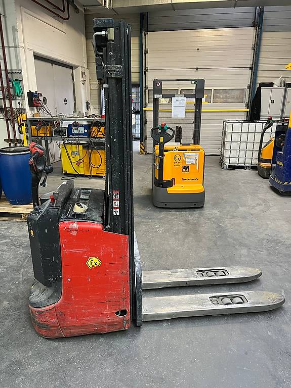 Hochhubwagen / Deichselstapler, Linde L12 EX II (Ex-Schutz) im Kanton ...