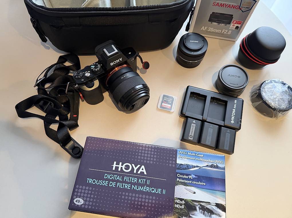 Sony Alpha 7 I + 2 Objektive + Zubehör im Kanton Luzern - tutti.ch