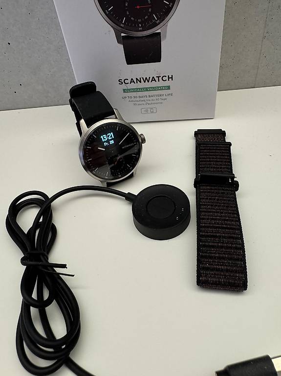 Withings ScanWatch 42mm (HWA09) Hybrid-Smartwatch im Kanton St. Gallen ...