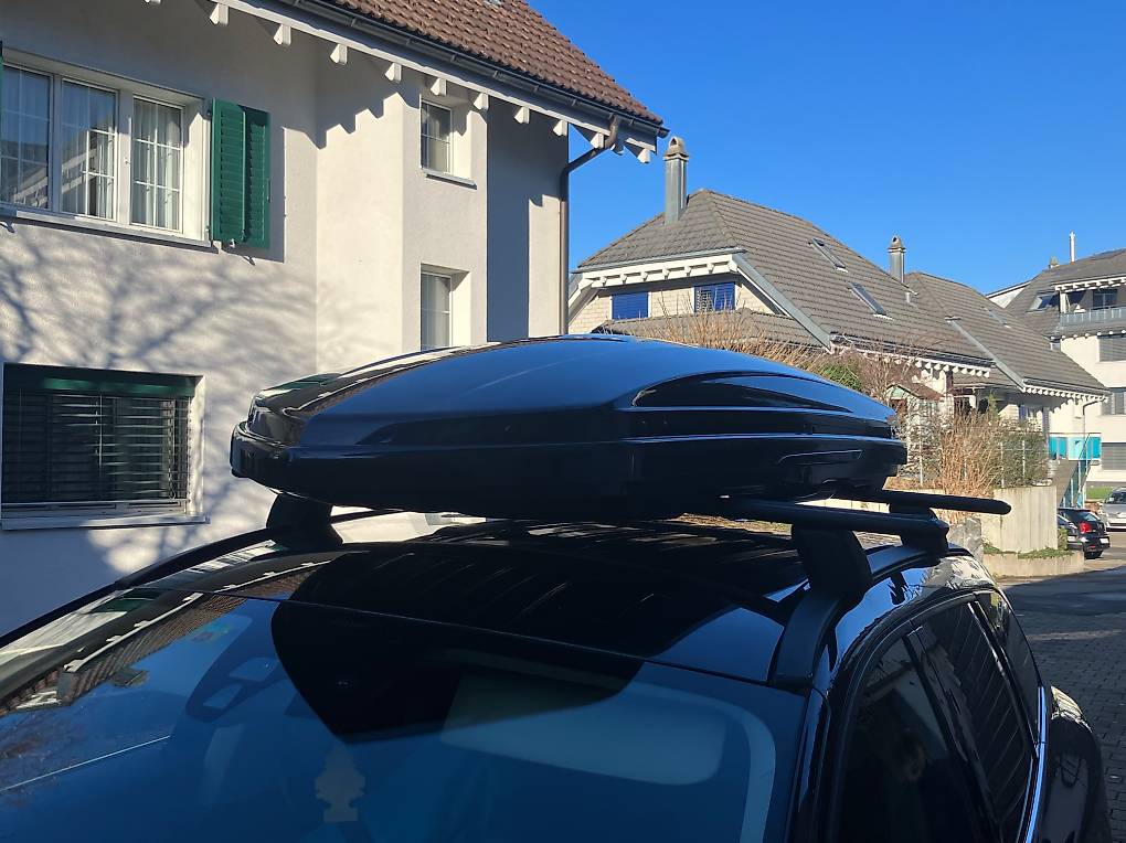 Dachbox Thule Dynamic Titan glossy im Kanton Zürich - tutti.ch