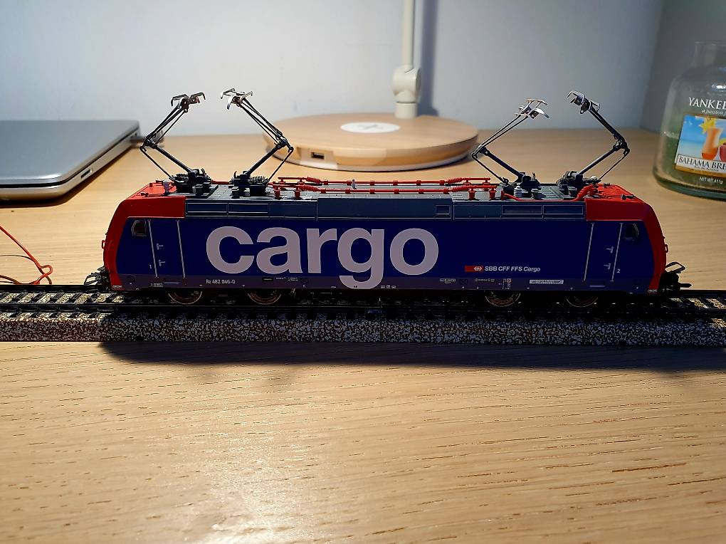 Locomotiva elettrica serie 482 della SBB Cargo Cantone Ticino - tutti.ch