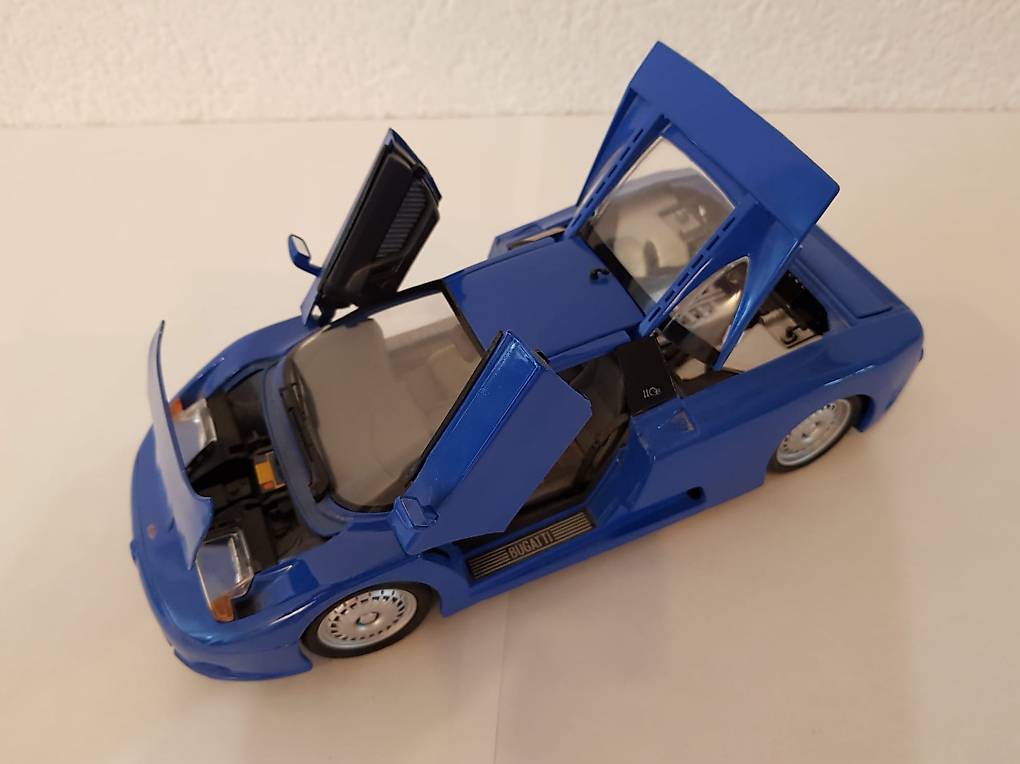Bugatti 11 1992 Modellauto 1:18 im Kanton Bern - tutti.ch