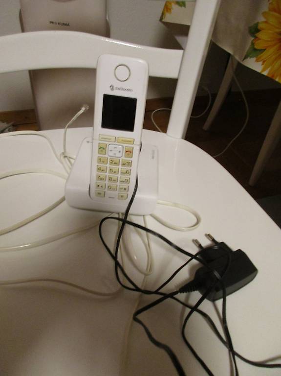 Kabelloses Telefon mit der Station, Marke Swisscom im Kanton Zug - tutti.ch