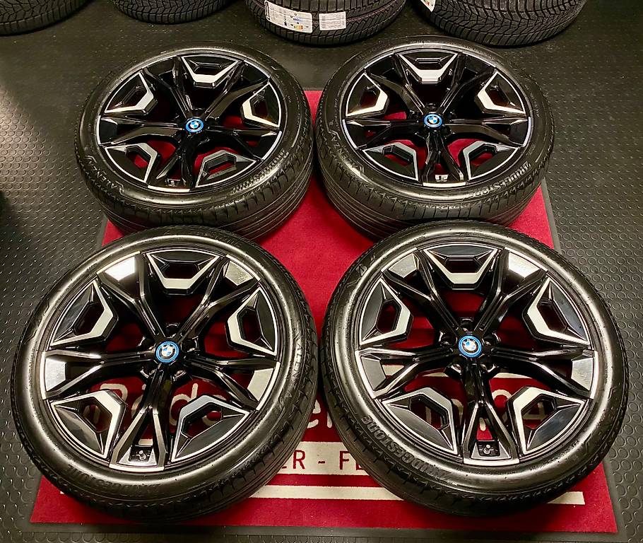 BMW iX 20 iX20 22 Zoll Felgen Sommerräder NEU im Kanton Zürich - tutti.ch