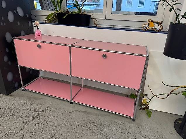 USM Haller TV-Möbel, neue lackierte Bleche - True Pink im Kanton Bern ...