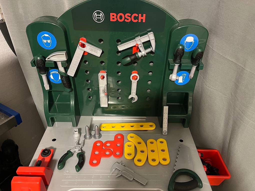 Theo Klein 8580 BOSCH Work-Station Werkbank für Kinder mit W im Kanton ...