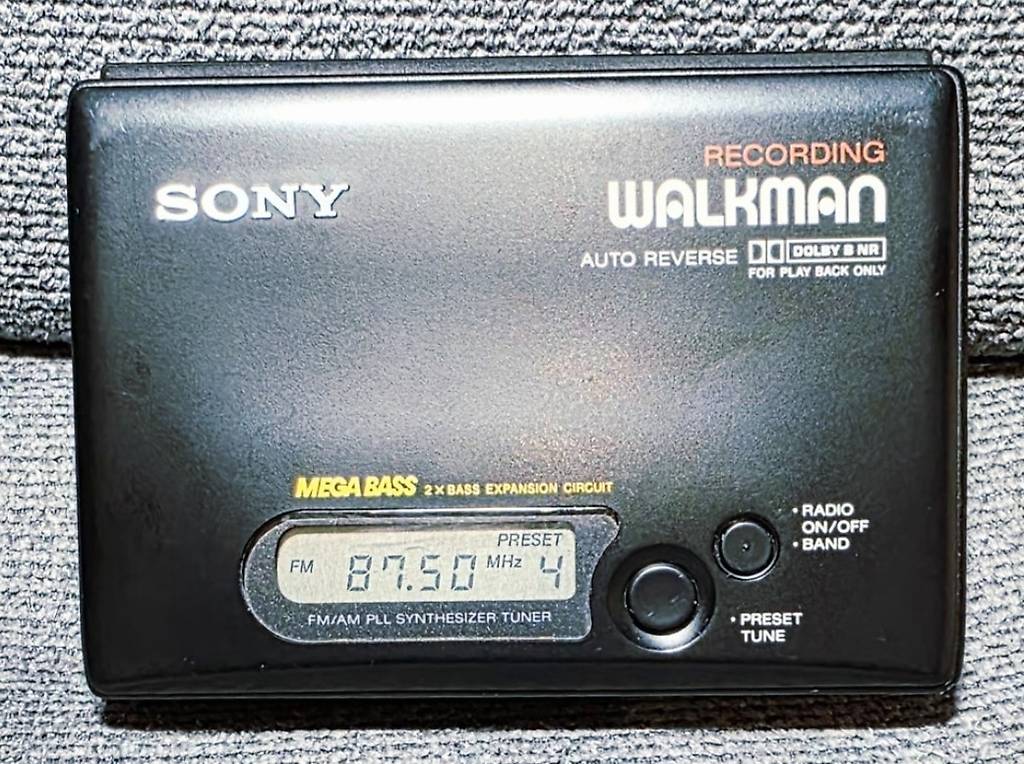SONY"WM-GX51" super walkman/baladeur tout révisé im Kanton Waadt - tutti.ch