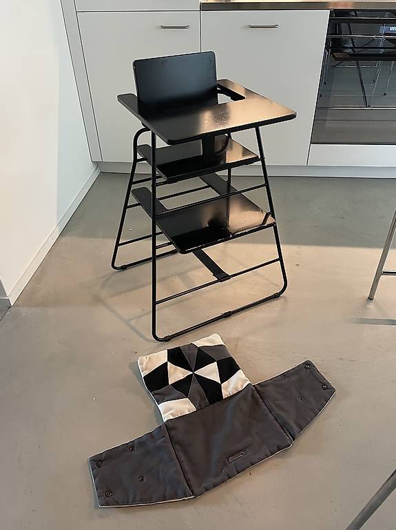 BUDTZBENDIX Hochstuhl Towerchair Schwarz im Kanton Zürich - tutti.ch