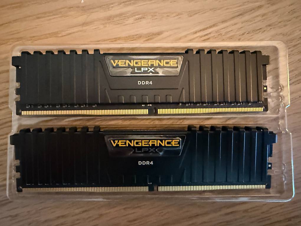 Corsair Vengeance LPX 32GB (4x8GB) 3000MHZ im Kanton Graubünden - tutti.ch